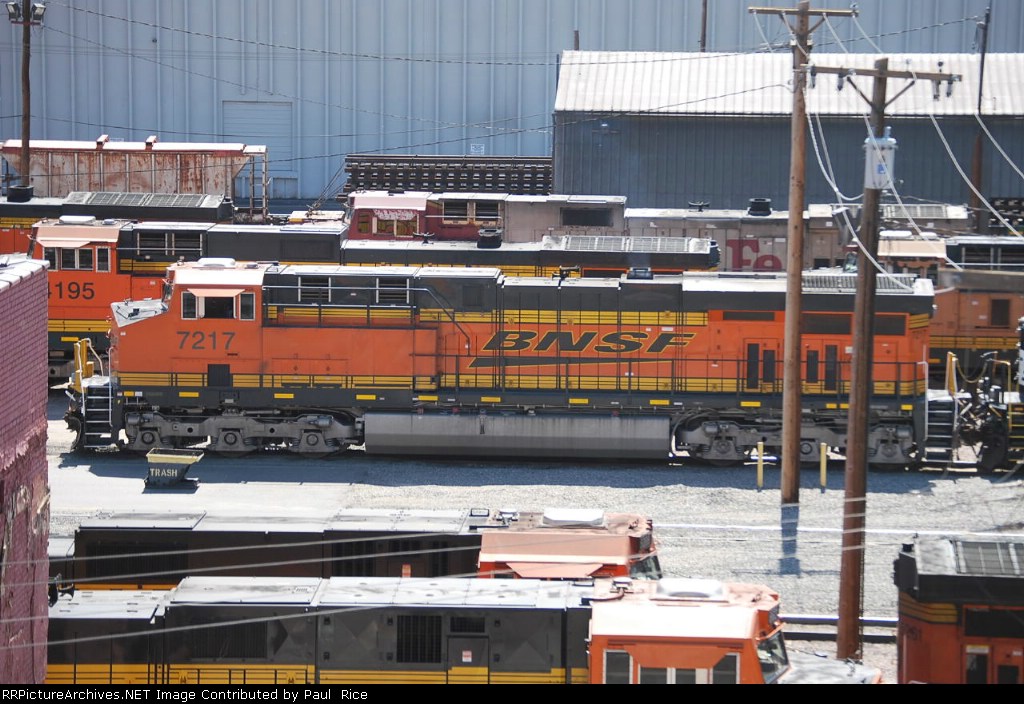 BNSF 7217